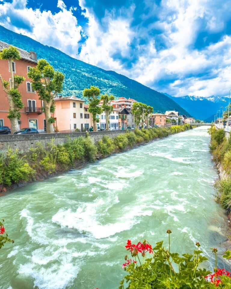 2025 Guide to Tirano: Attractions, Special Events, More