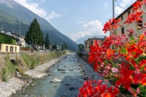 The Bernina Express Route: About the Bernina Railway 2025